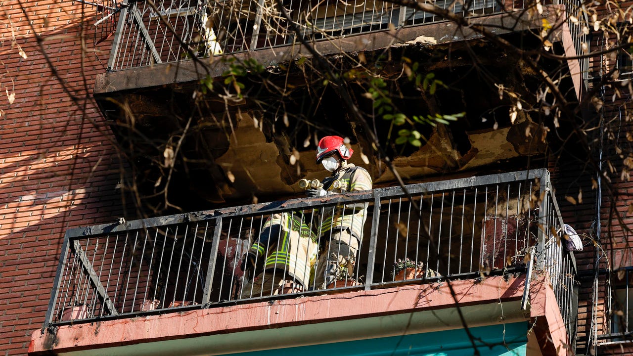 Un Matrimonio Octogenario Y Su Hijo Mueren En El Incendio De Una