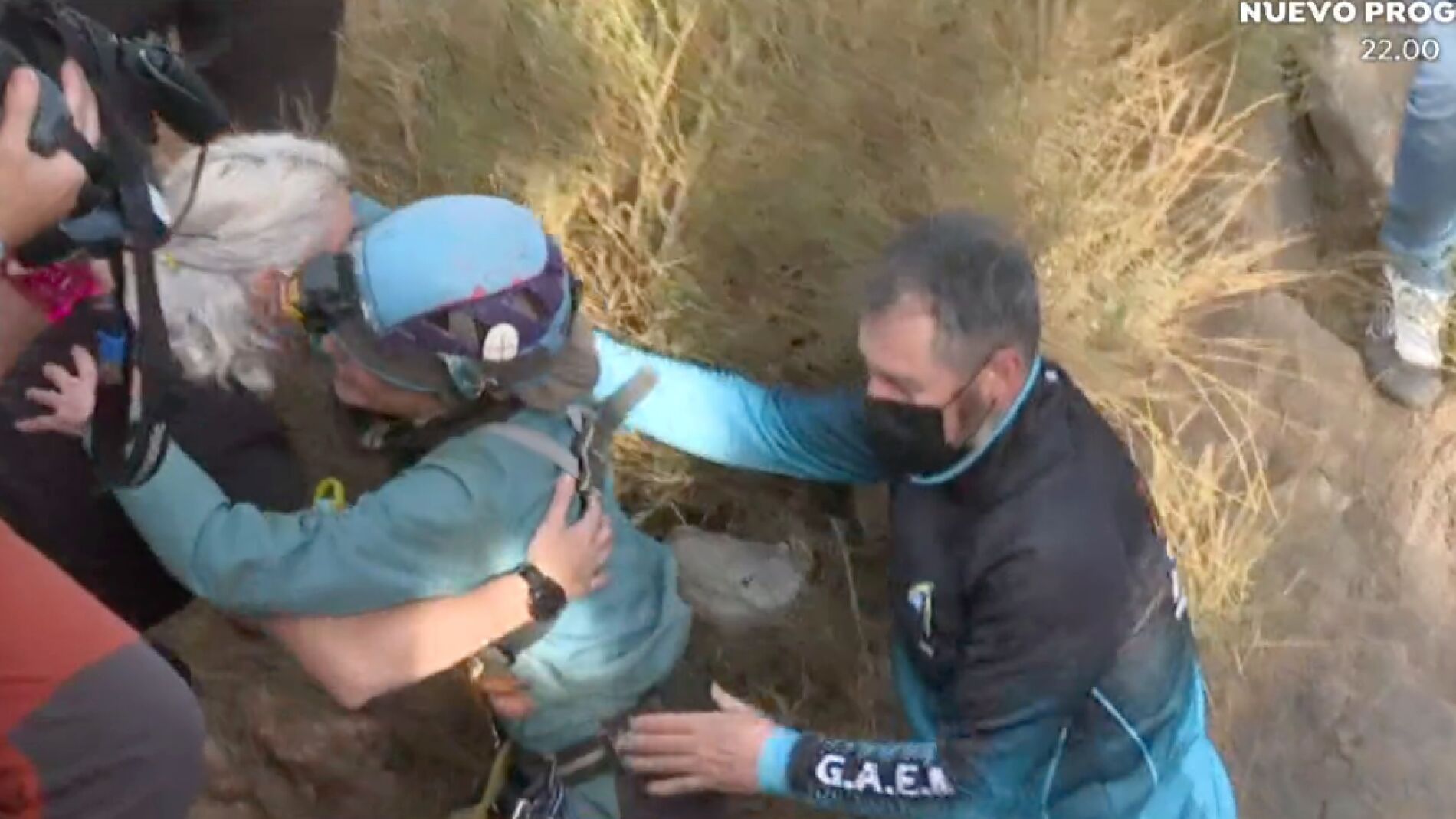 Beatriz Flamini sale de la cueva en la que ha permanecido 500 días ...