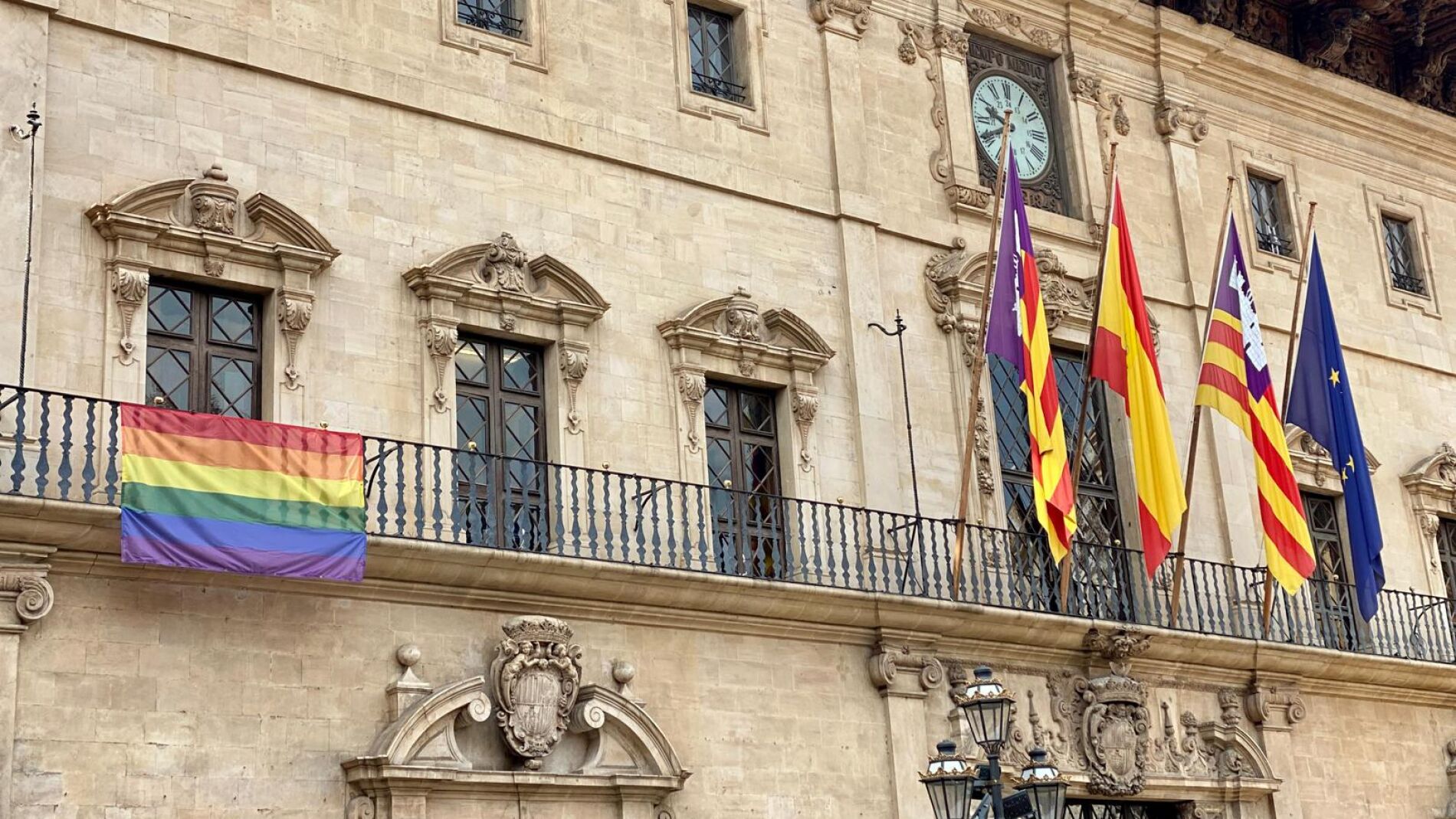Palma fulmina las referencias al colectivo LGTBI, a la violencia de ...