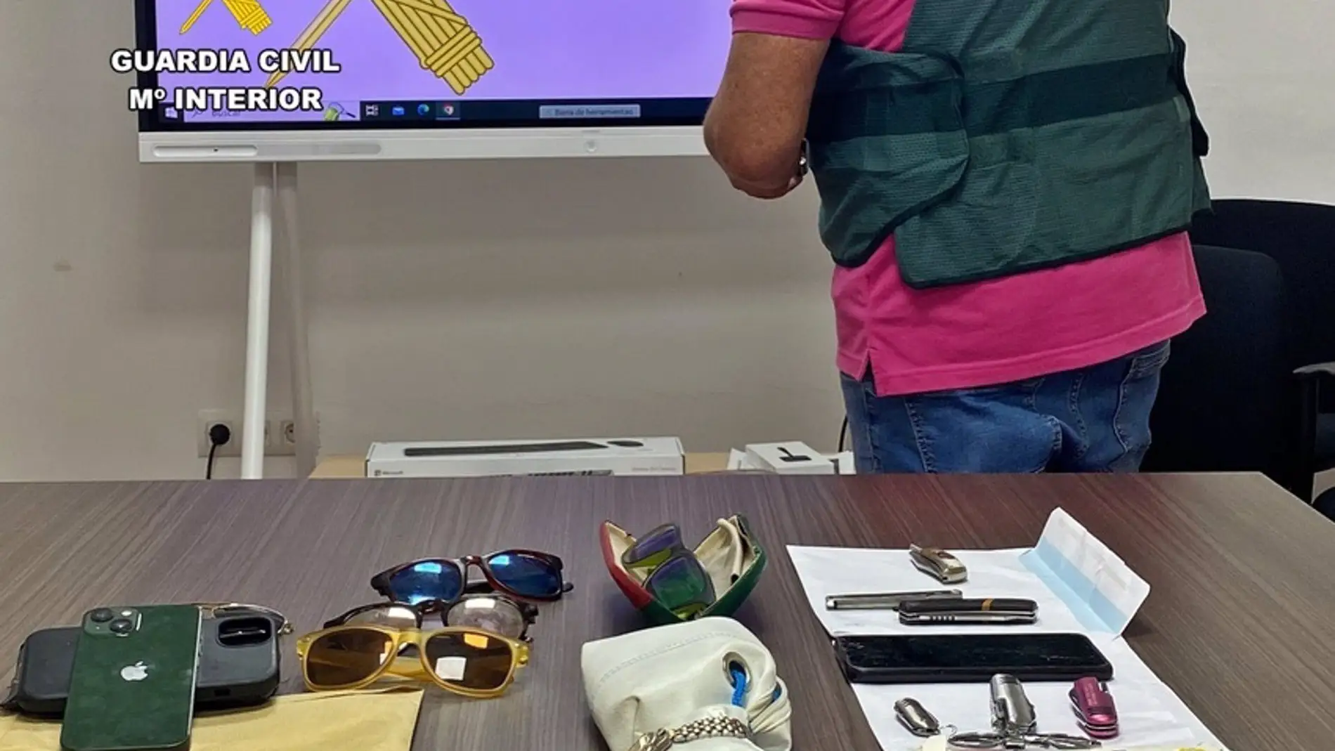 Detenido El Presunto Autor De Cinco Robos En El Interior De Vehículos