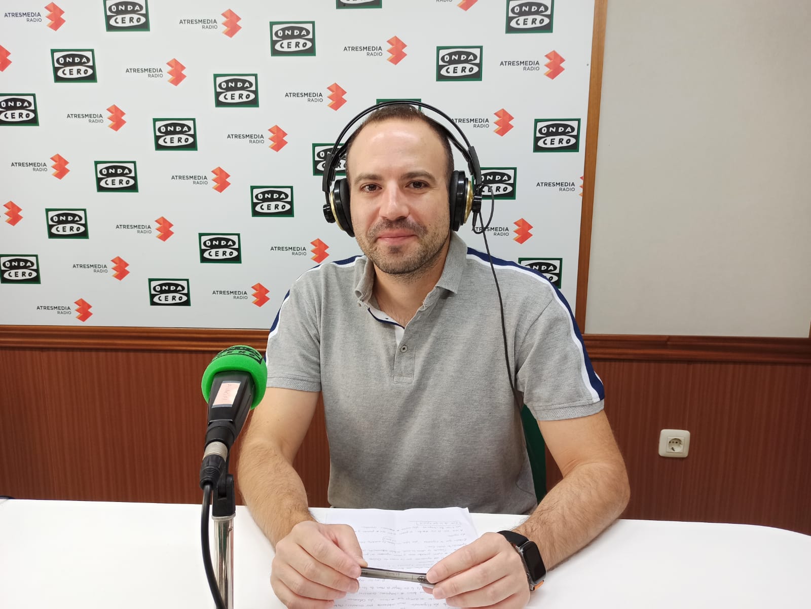 El 20 de noviembre sale a la venta la última novela de Pedro Martín-Romo 'las siete cruces del ...