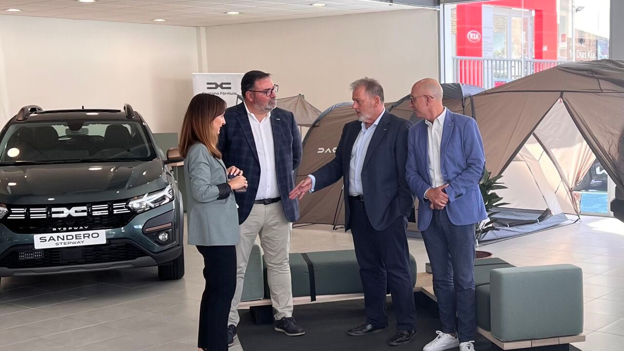 Caetano Formula Galicia abre el primer concesionario Dacia de Galicia ...