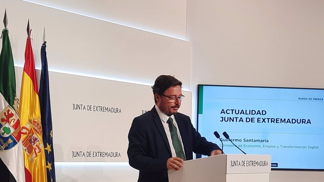 El centro logístico de Amazon en la Plataforma Logística de Badajoz no ...