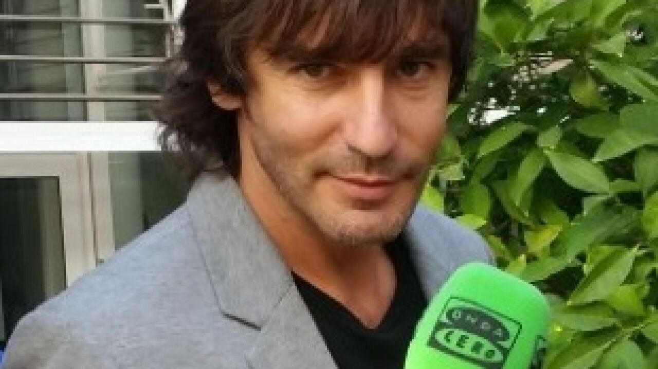 Juan José Jaén "El Junco" te invita a bailar en la Plaza de la Catedral ...