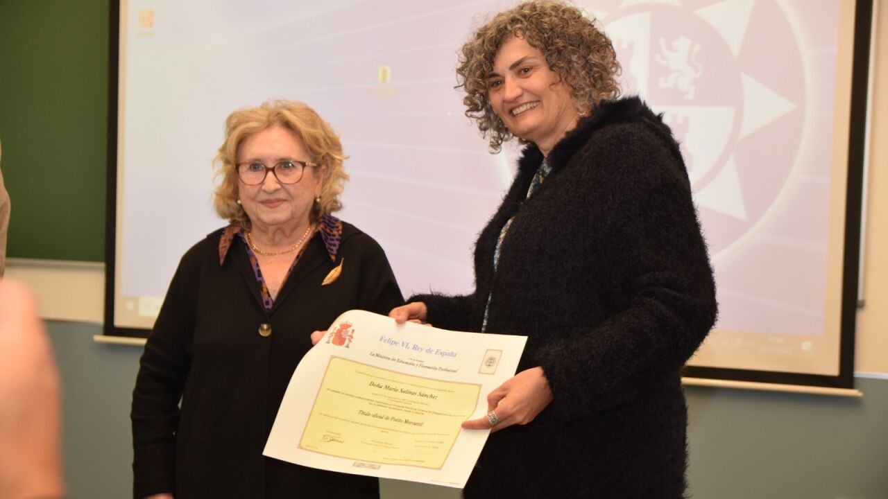 Recibe el título de Perito Mercantil después de 70 años | Onda Cero Radio