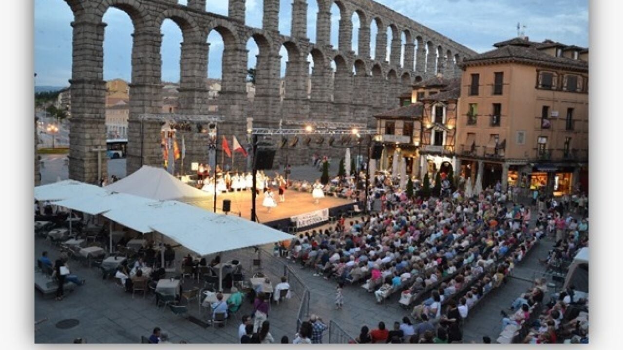 La Esteva defiende la solvencia y repercusión de su Festival ...