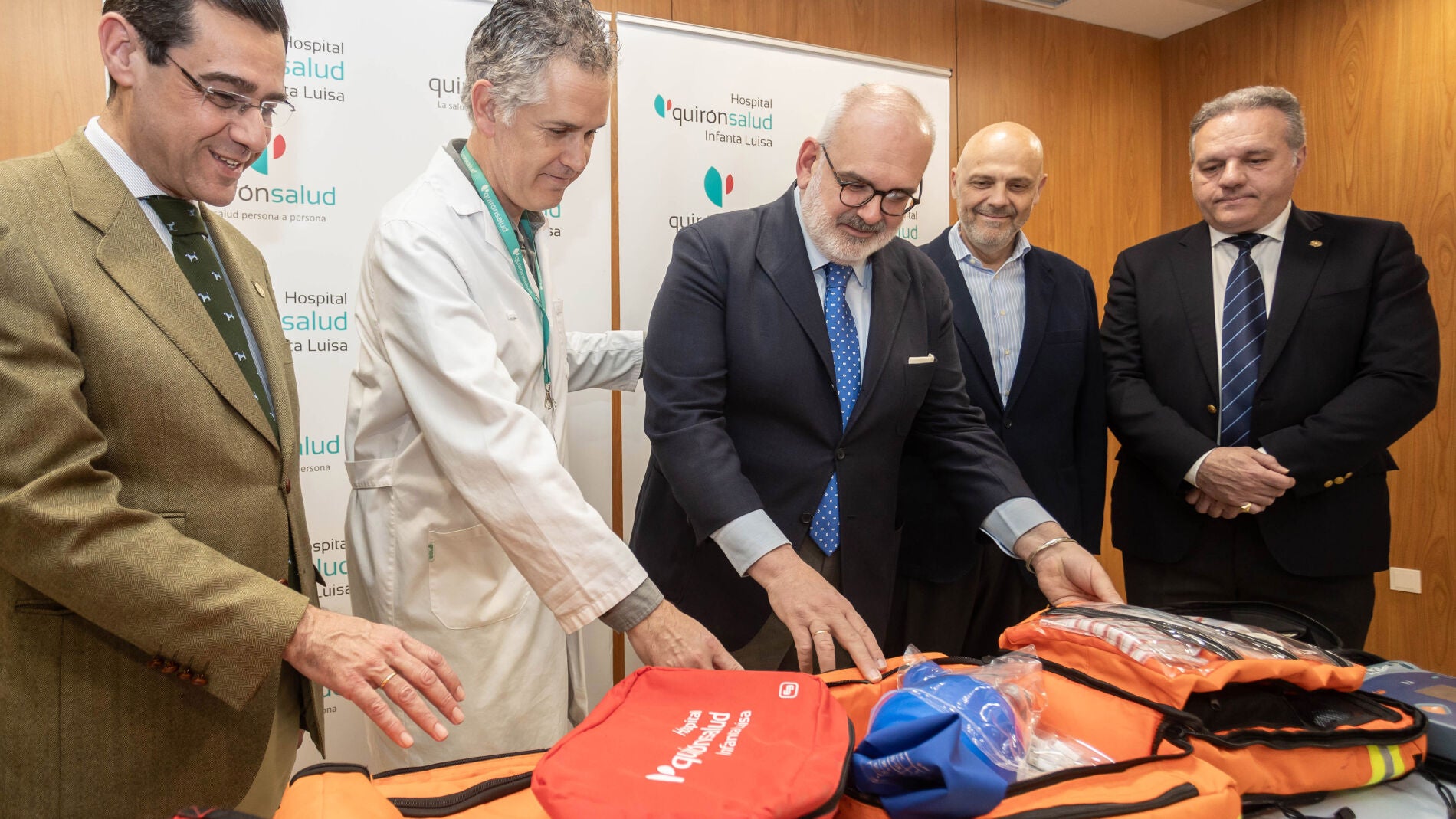 Quirónsalud Infanta Luisa renueva su compromiso con las hermandades de ...