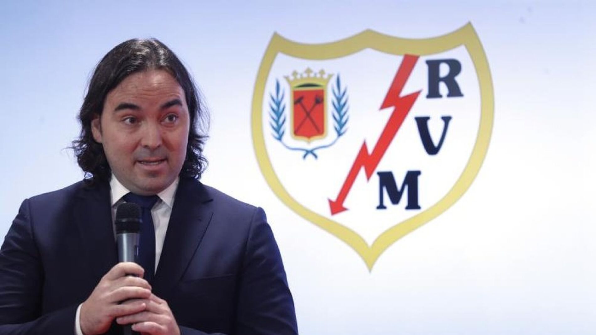 Martín Presa sobre Dimitrievski: "me juego la cabeza que está firmado ...