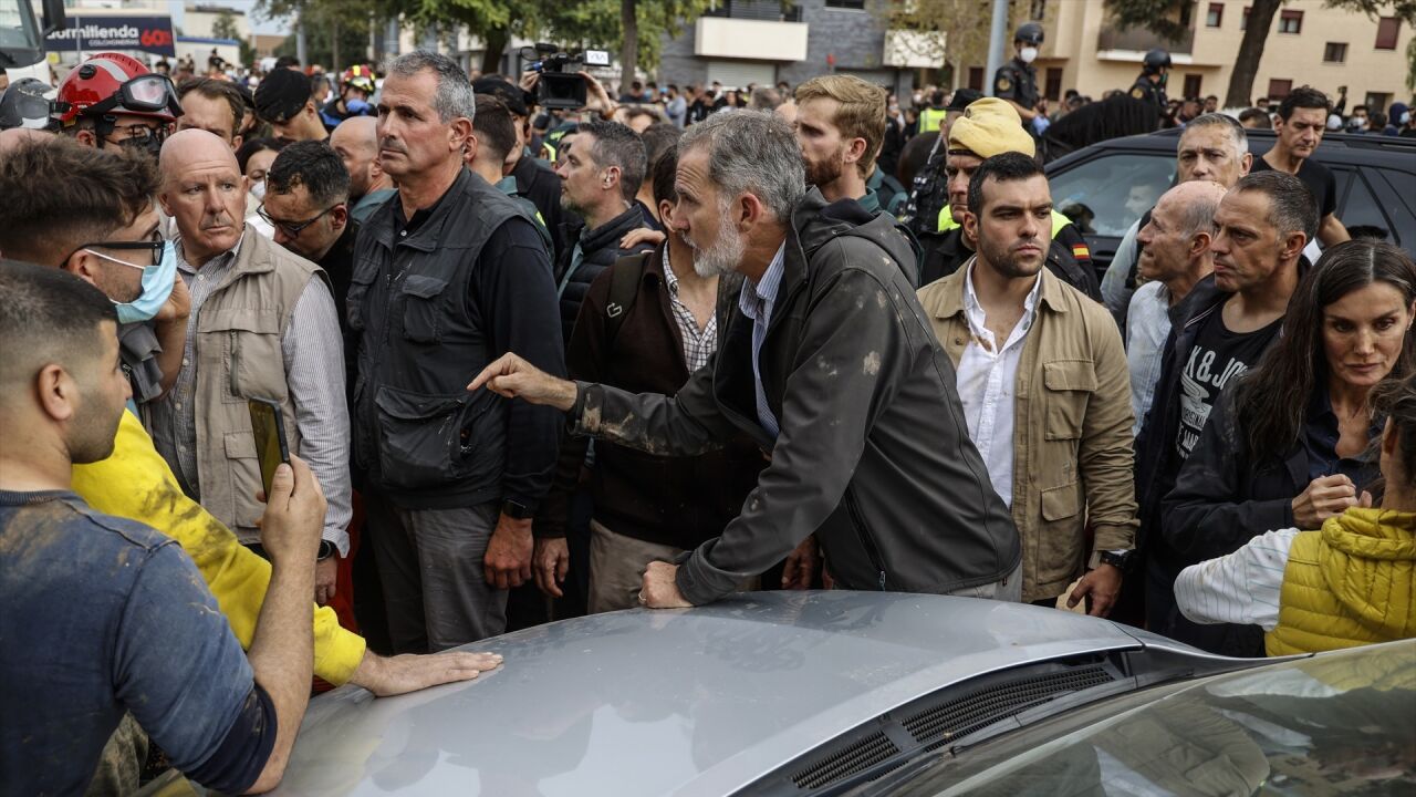 Felipe VI, tras los disturbios de Paiporta: "Hay que entender el enfado ...