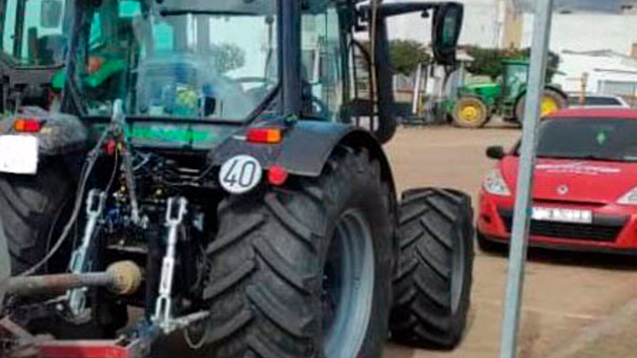 La Comunidad de Labradores de Almendralejo se suma a la tractorada ...