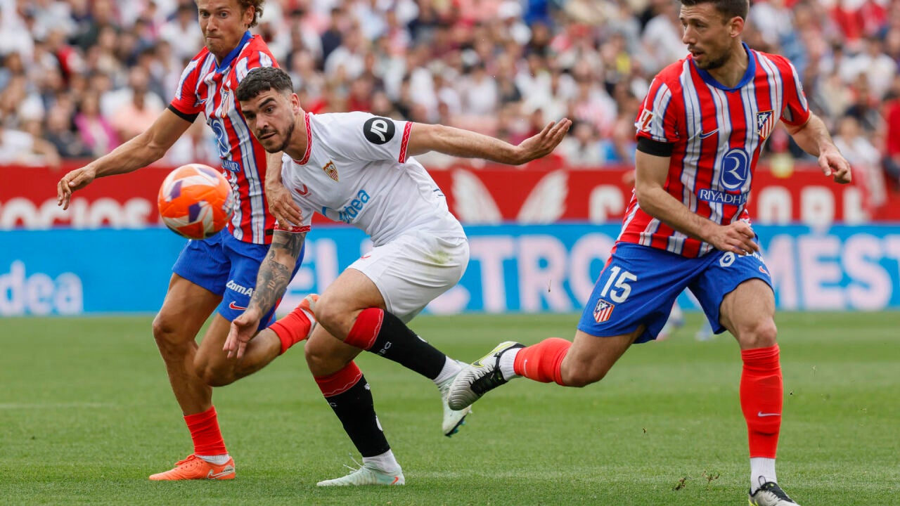El Atlético supera al Sevilla gracias a un gol de Barrios | Onda Cero Radio