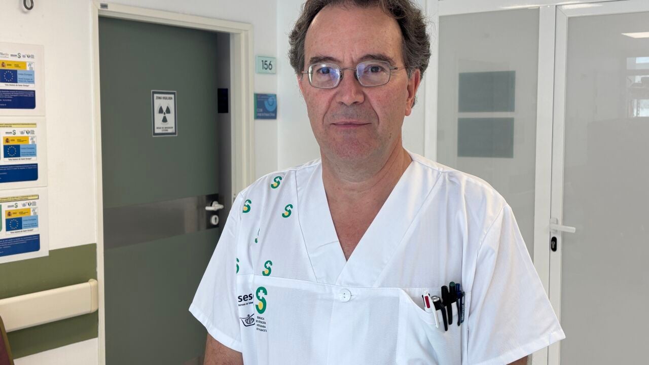 El jefe del Servicio de Geriatría de Albacete y profesor Pedro Abizanda ...