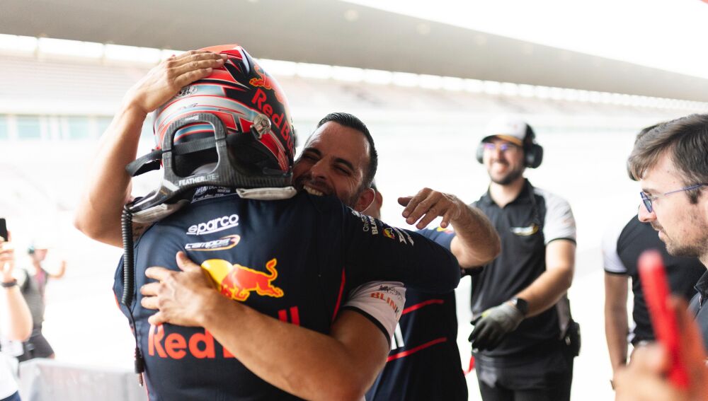 Marco Barba, el español que moldea a los futuros pilotos que aspiran a ...