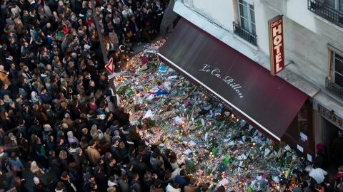 Diez años de Bataclán: Francia conmemora el aniversario de los atentados de París, que dejaron ...