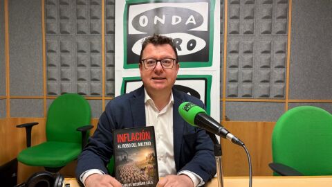 Carlos Medrano: “La inflación se ha convertido en la solución para la ...